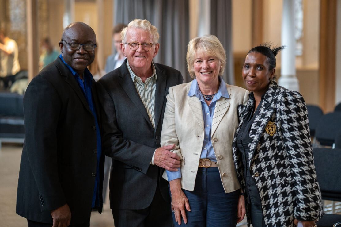 Five hundred gather to mark 40 years of CARE | CARE