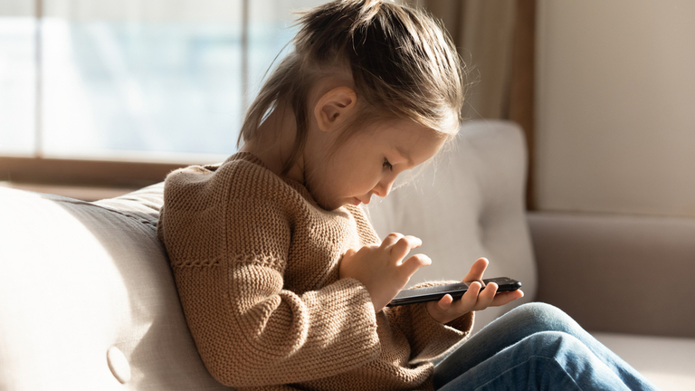Ten Ways to Pray for Children and the Internet | CARE