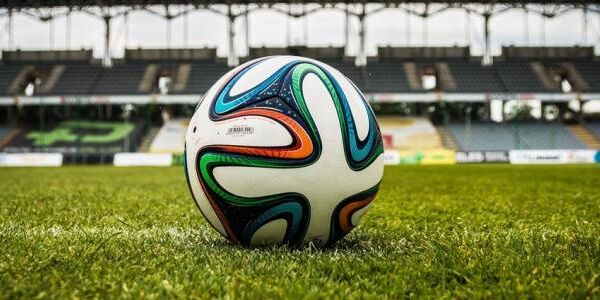 Gambling ads tripled during Premier League's opening weekend | CARE